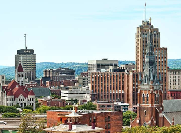 Travel Nurse Convenience - Cozy Stay In Syracuse - Syracuse, NY
