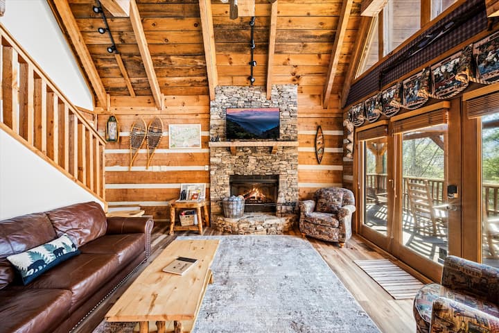 Smoky Mntn Lodge|hot Tub| Near Cades Cove|views - Townsend, TN