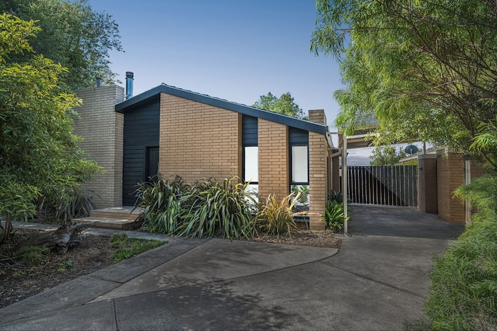 Quiet & Cozy 4 Bedroom Home - Geelong