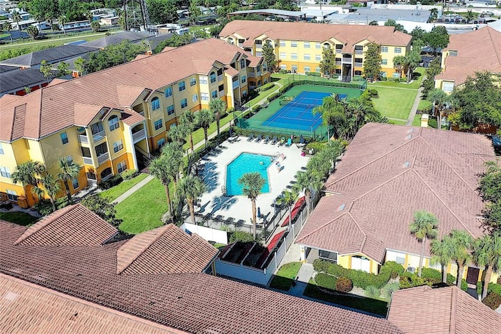 Cozy Rustic Condo Near The Beach - Pinellas County, FL