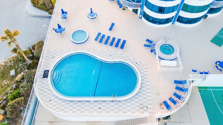 Serenity At Peck Plaza - Don’t Miss Out! - Daytona Beach Shores, FL