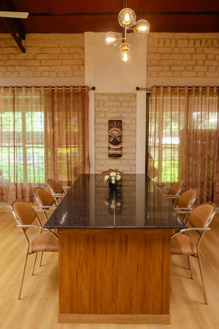 Tiki Farms: Premium Bungalow - Karjat