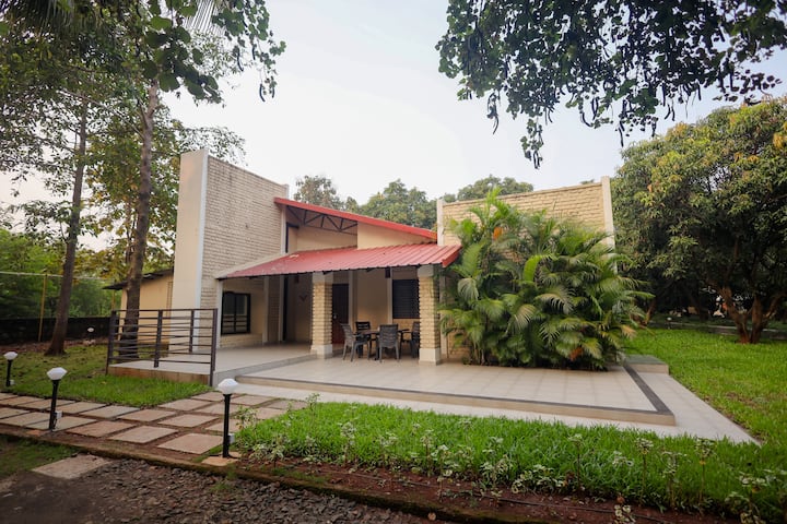 Tiki Farms: Premium Bungalow - Karjat