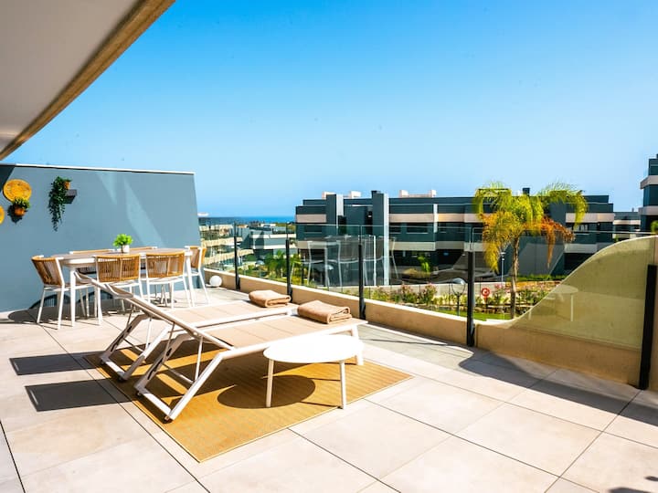 Oasis Del Sol 325 – Bright Boho Apartment W/ Pool - Selwo Aventura