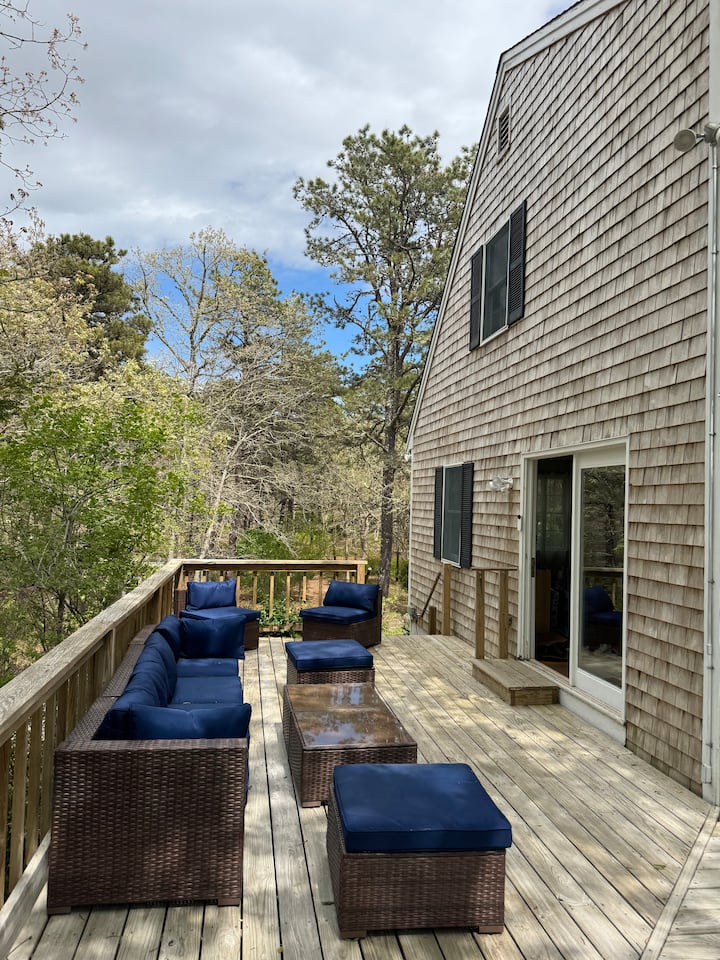 Secluded And Serene Getaway - 마서스비니어드