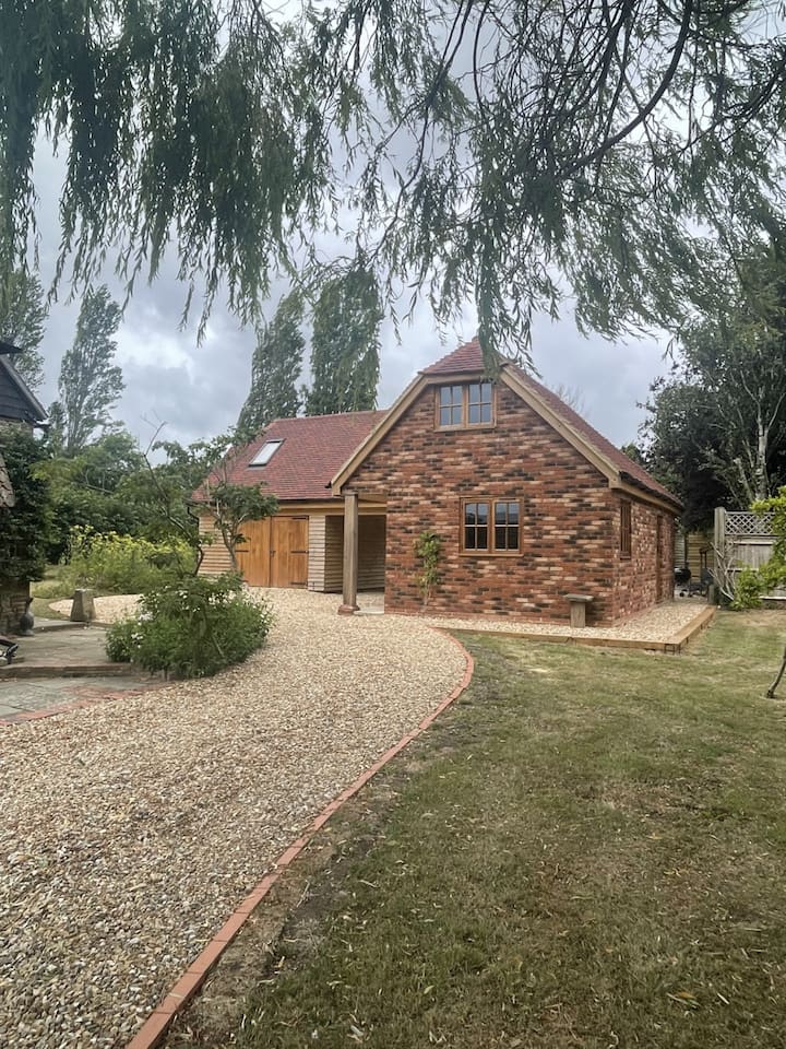 The Old Poor House Coach House - Bognor Regis