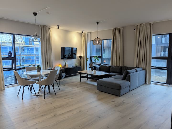 Modern Comfort By The Sea - Reikiavik