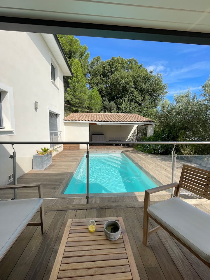Villa Climatisée Avec Piscine Sécurisée Et Rooftop - Beaucaire
