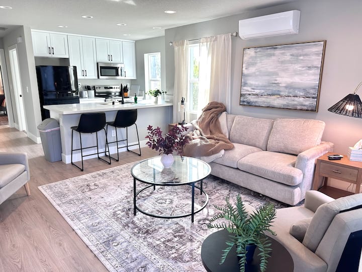 Gorgeous Home Near Ucdavis Med - Sacramento, CA