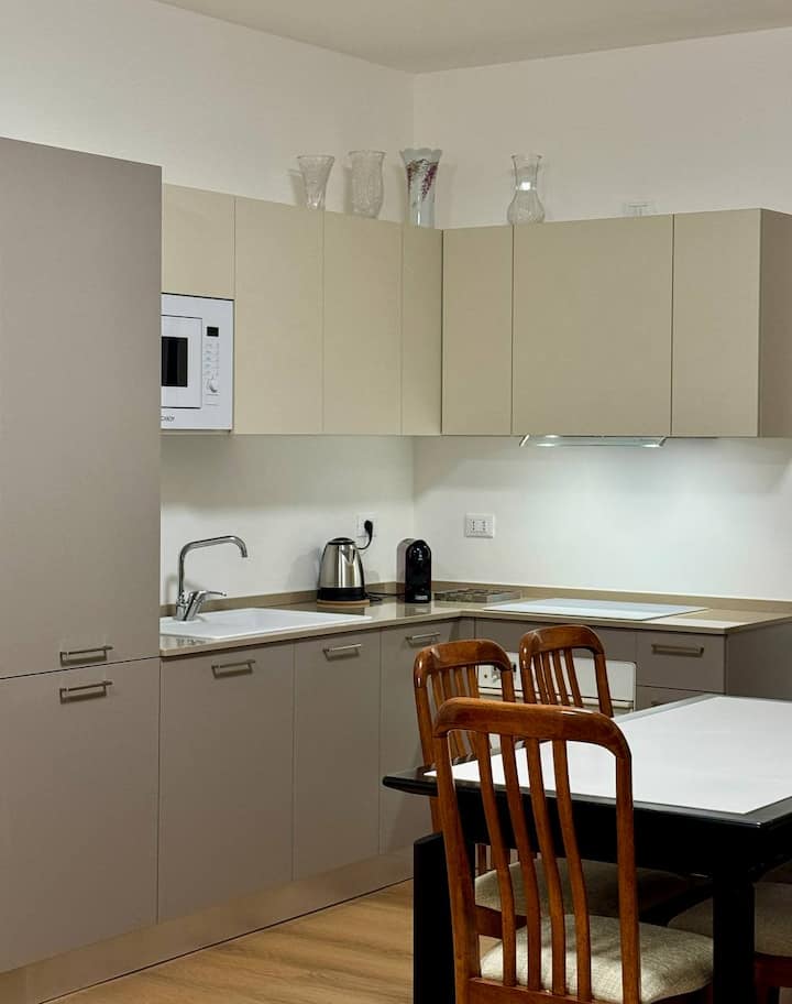 [Zai Fiera] Exclusive Elegant Apartment + Parking - Verona