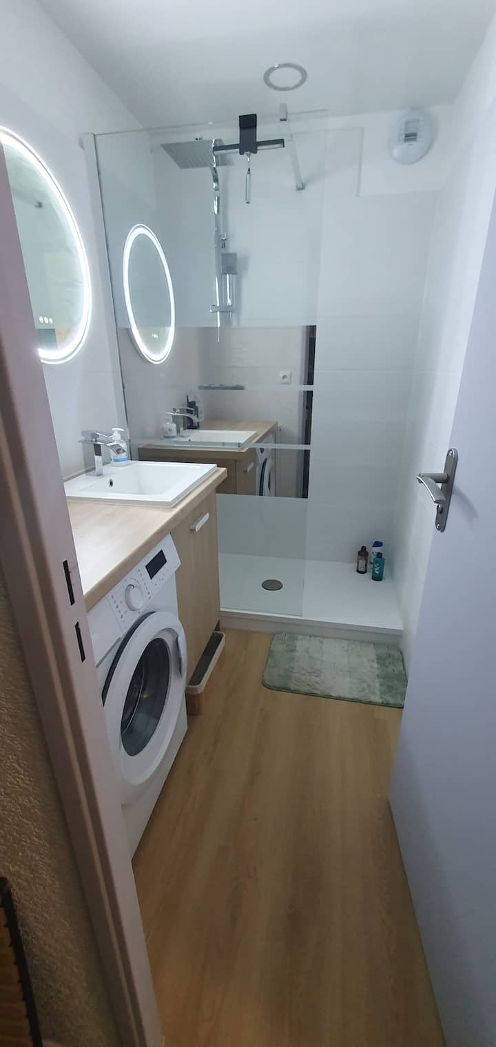 Appt Classé 
Piscine-parking-
Balcon-wifi-clim - Balaruc-les-Bains