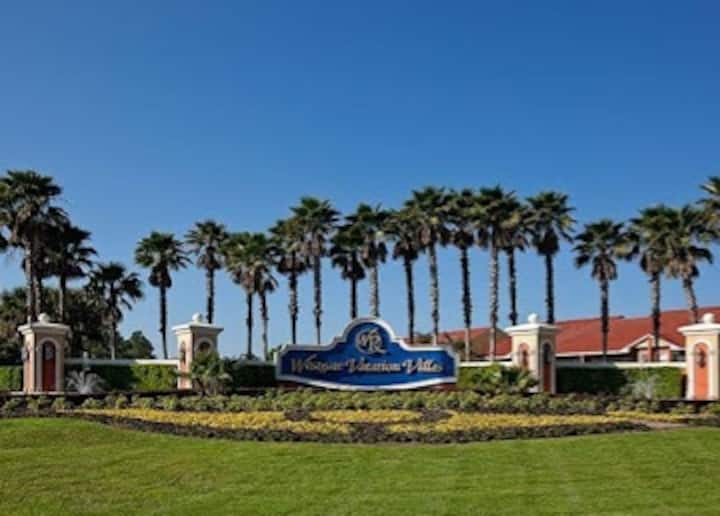 Deluxe Villa 2 B 2 Bath 8 Guestsresort Next/disney - Lake Buena Vista, FL