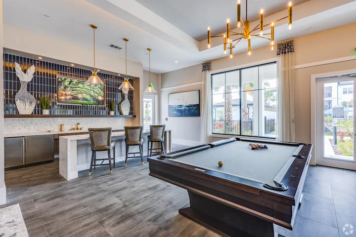 Stylish King Apt, Close To Disney & Pet-friendly - Orlando