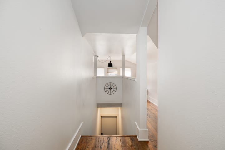 Downtown Loft | Free Parking | Gym | Bikes - Boise, ID