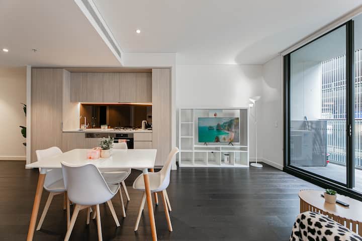Convenient One Bed Parramatta - Parramatta