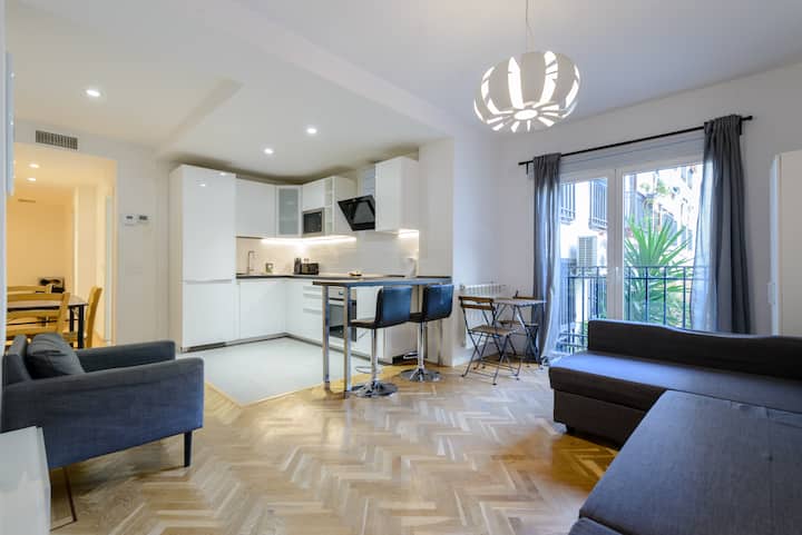 Madrid City Center 115m2 Flat - Madrid