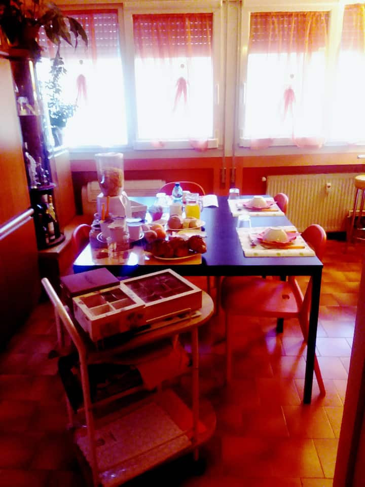 Cav Pirelli Guest House Lake Of Como - Varenna