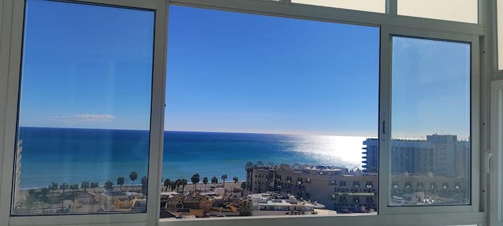 Apto Con Vista Al Mar Junto Al Ascensor A La Playa - Torremolinos