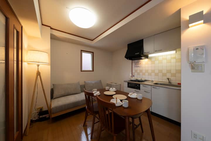 3max 4 People Conveniently Located Guesthouse - Osaka