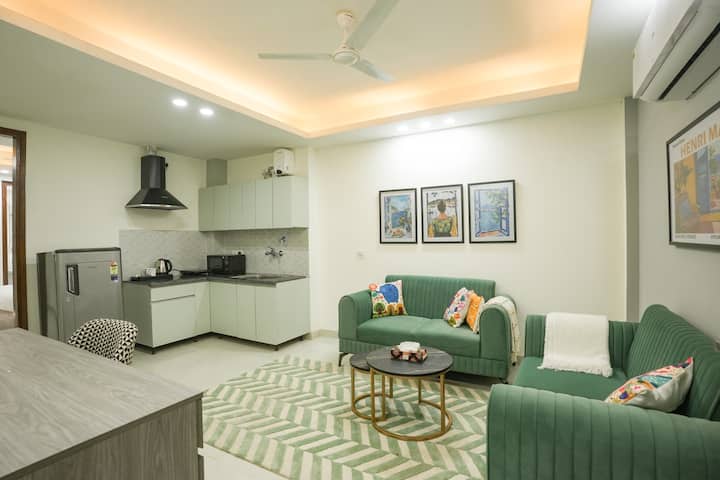 Stay In A Suite Near Golf Course Road Gurgaon - Gurugram