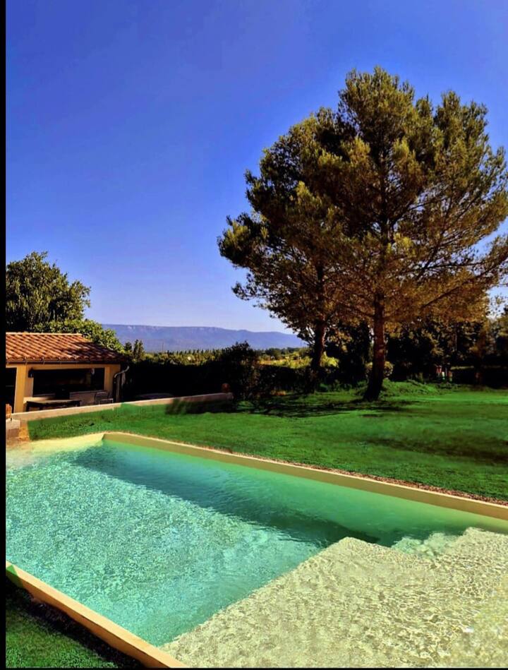 Bienvenue à La Détente: Vue, Wifi, Piscine, Golf - Mallemort