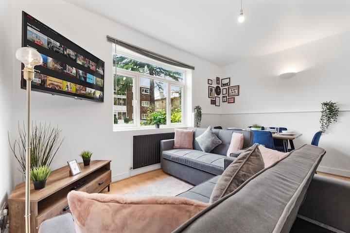 Nova Suite + Free Parking + Central + 50 Inch Tv - Southampton