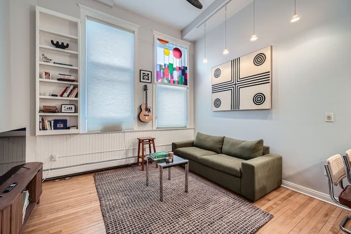 Sunlit Loft In An Old School - Denver, CO