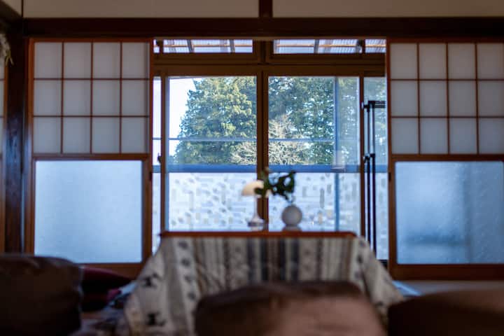 期間限定連泊割/新幹線徒歩15分/空港車8分/田んぼに囲まれて暮らす自然に寄り添う静かな一棟貸切宿 - Iwate