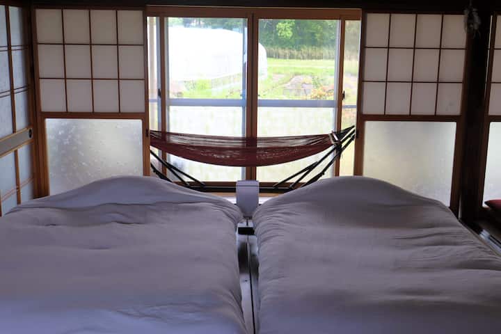 期間限定連泊割/新幹線徒歩15分/空港車8分/田んぼに囲まれて暮らす自然に寄り添う静かな一棟貸切宿 - Hanamaki