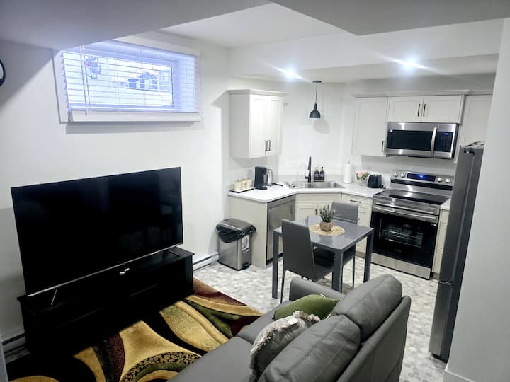 Peach Suites - Saskatoon