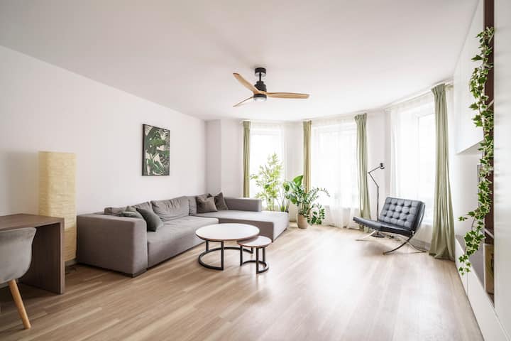 City Oasis-cozy&spacious 2bedroom Flat Near Danube - Budapeste
