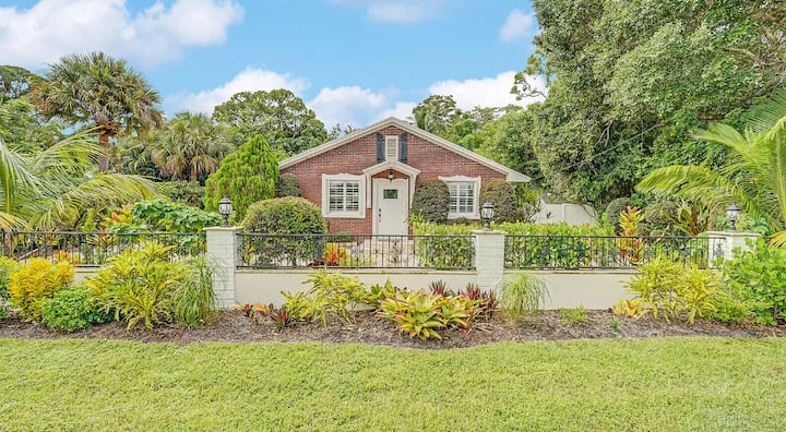 *New* Hugh St. Hideaway W/ Pool - Jupiter, FL