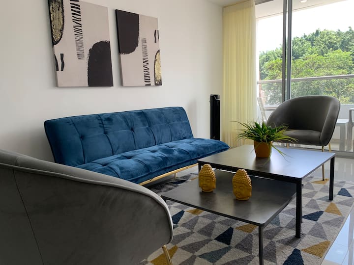 Balcón | 3 Habitaciones | Laureles - Medellín