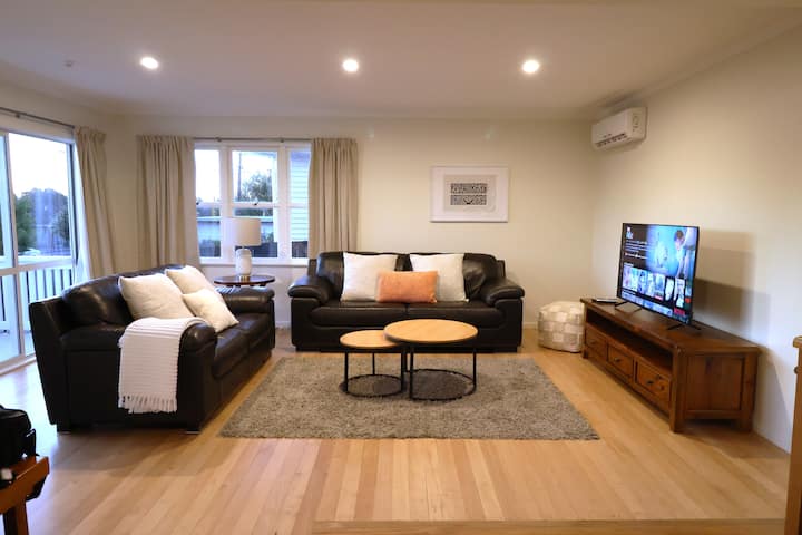 Cozy Family Home 10mins To Airport, Pet Friendly - Auckland