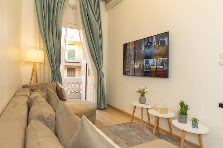 Downtown Alia Khan, Fully Equipped Gem - Cairo
