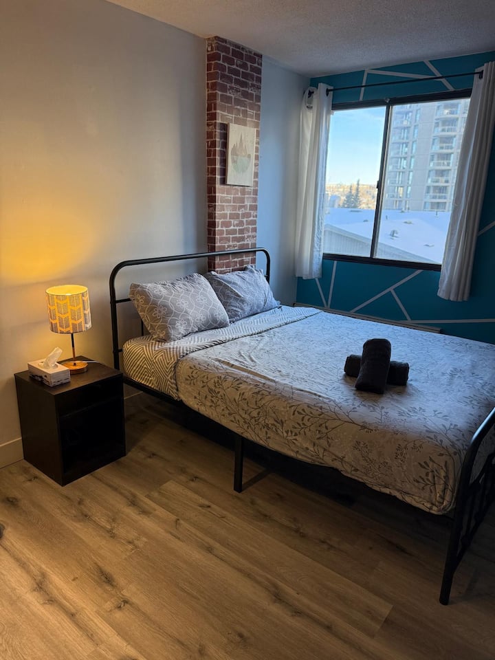Urban Haven: Discover Serenity - Calgary