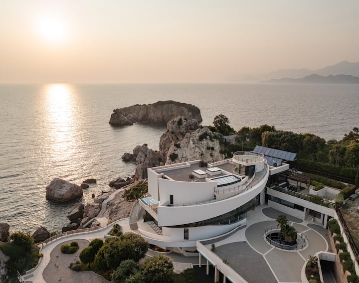 Gemelli Alfa Bycontinuum Waterfront - Montenegro