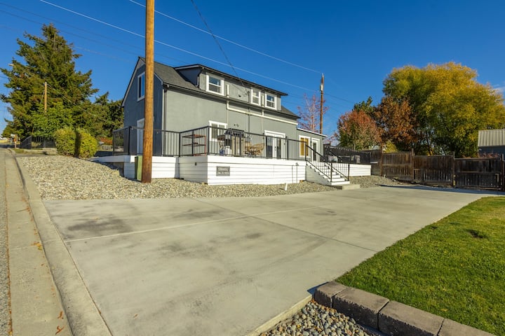 Cloud 9 Manson Bungalow W/lake Chelan & Mtn View - Manson, WA