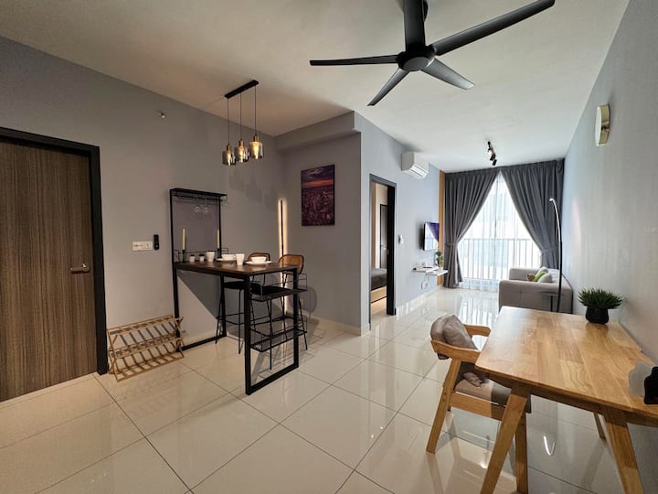 Stylish Couple Getaway #Netflix#cozy#lakeview - Subang Jaya