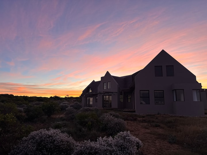 Milkwood Cove - Boggoms Bay