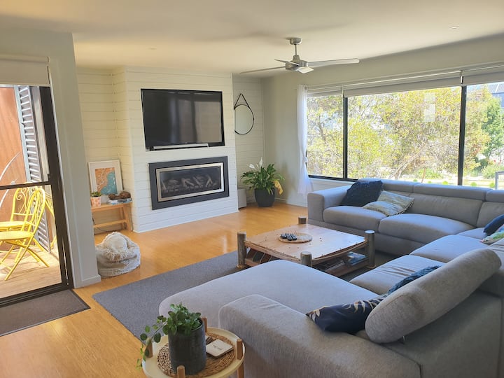 Bass Holiday House - Torquay