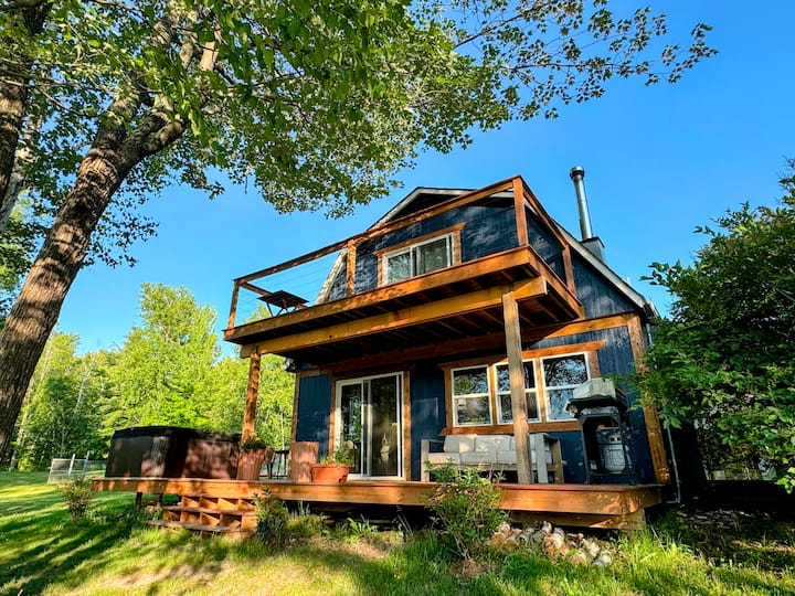 Modern Cabin: Birder’s Paradise On Private Pond! - Minnesota