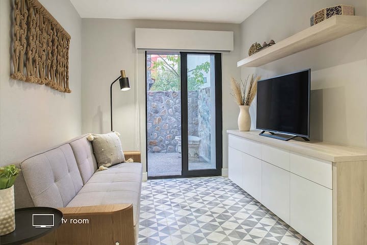 Sma Casita 2 Story W/ Terrace 3br/3.5ba 6 Pax Pool - San Miguel de Allende