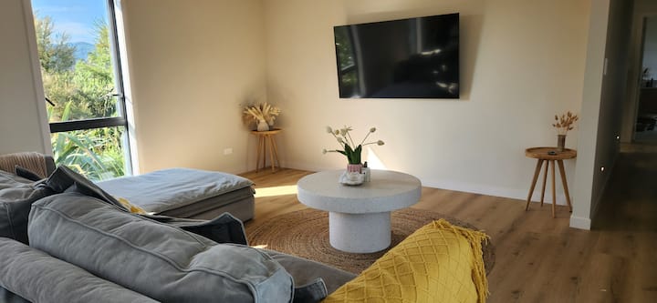 Coastal Haven: Ahipara Escape - Ahipara