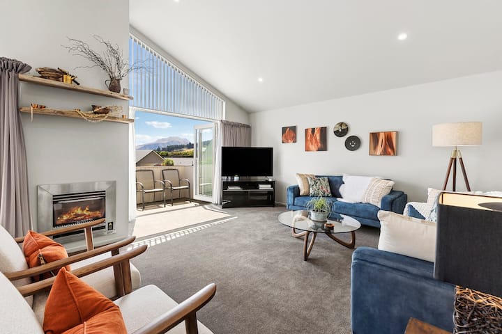 Mountain View Townhouse For Six - Wanaka