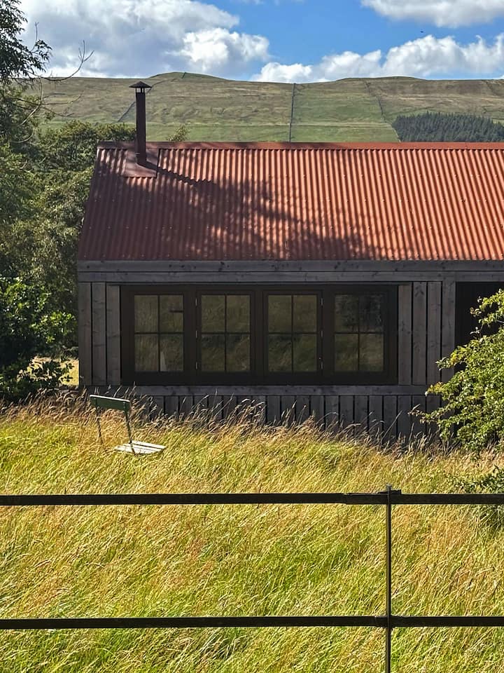 Unique Contemporary Dales Cabin #2 - Askrigg