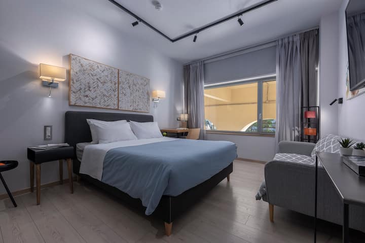 Square Elegant Suite Ii - Thessaloniki
