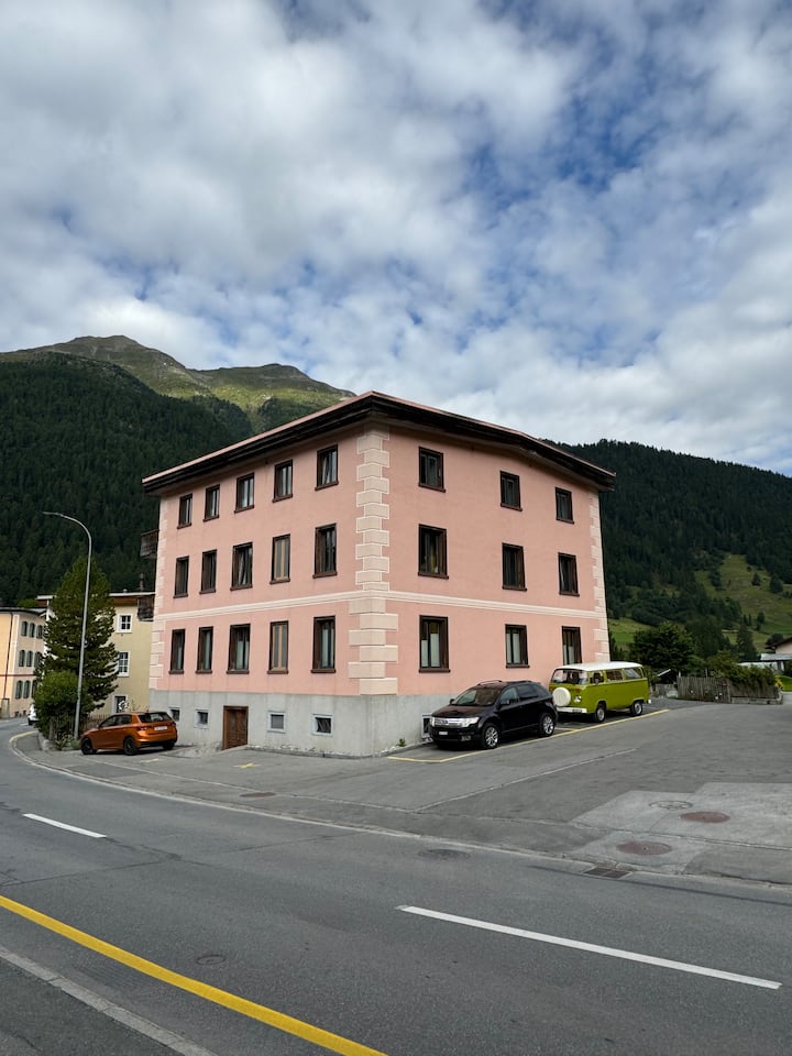 Gemütliche & Grosse Engadin‑wohnung - Mit Kamin - Canton des Grisons