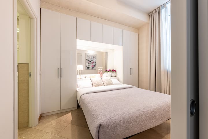 La Casa Di Irene (Darsena/duomo/centro) - Milan