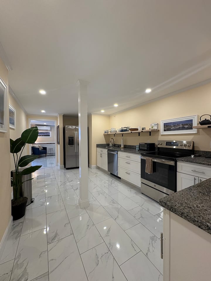 Downtown Camden-2 Bedroom Suite - 卡姆登